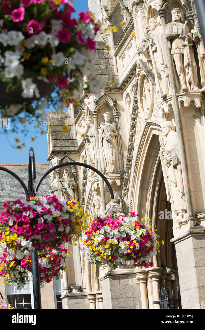 Pic by Guy Newman. 18.07.2013. Historic Truro Cathedral Stock Photo - Alamy
