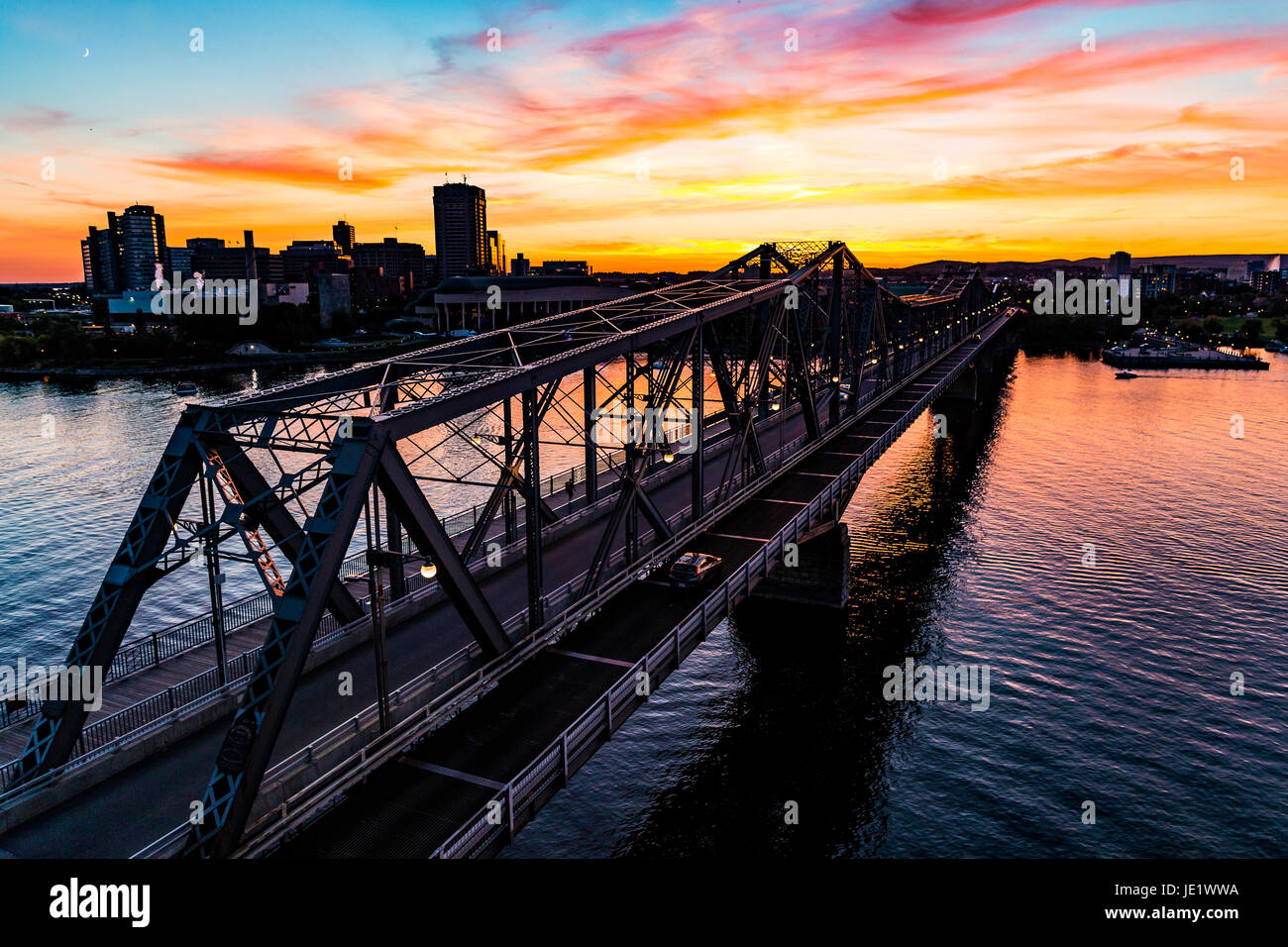 Alexandra Bridge in Ottawa Sunset Stock Photo - Alamy