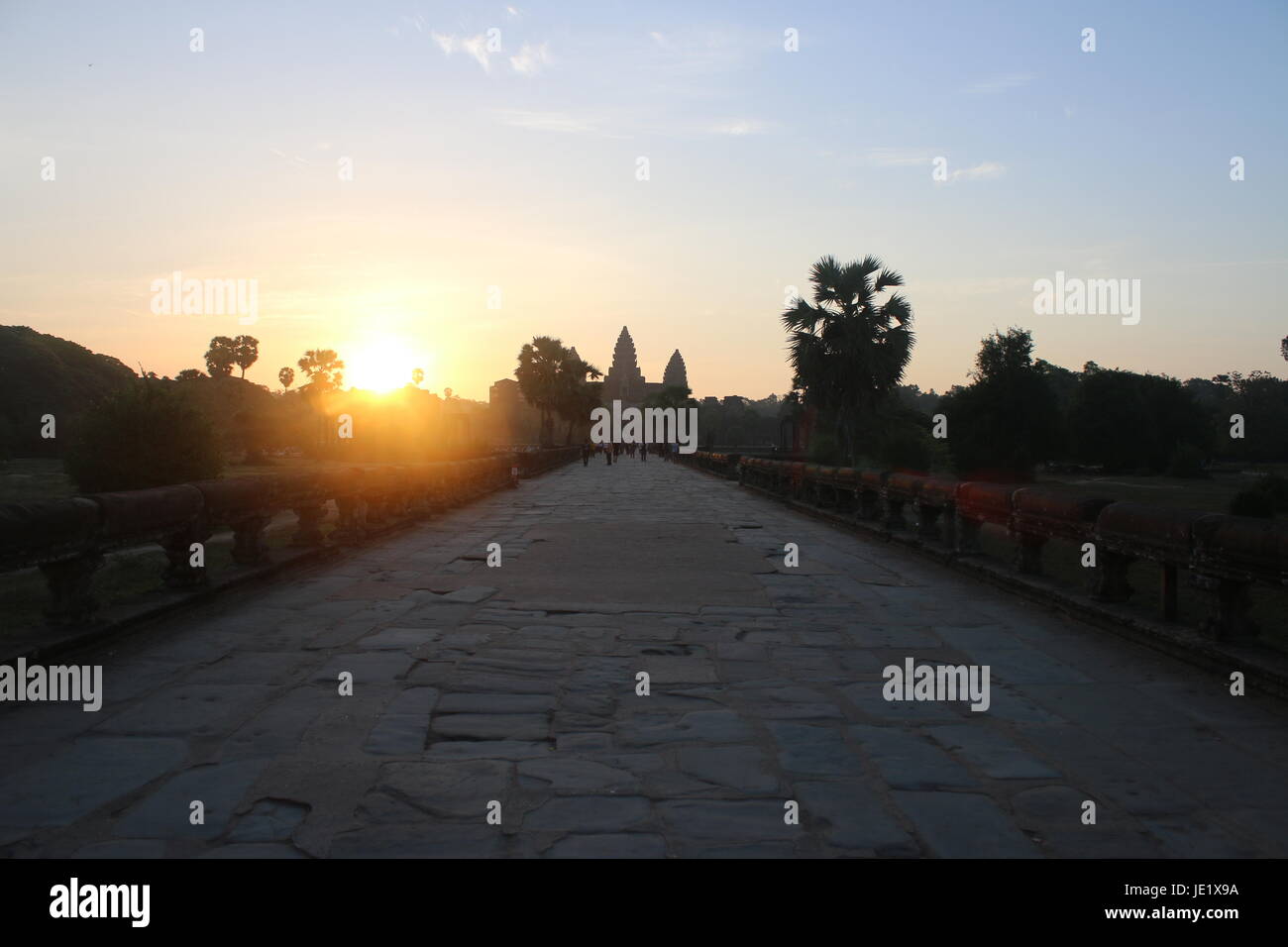 Angkor wat temple and colour hi-res stock photography and images - Alamy