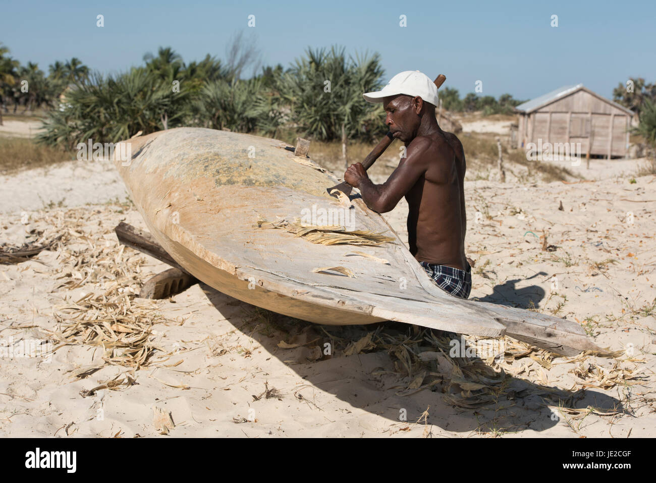 Wood carver africa hi-res stock photography and images - Alamy