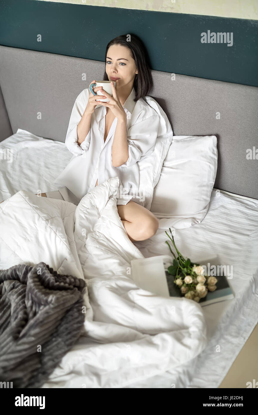 Leans forward hi-res stock photography and images - Alamy