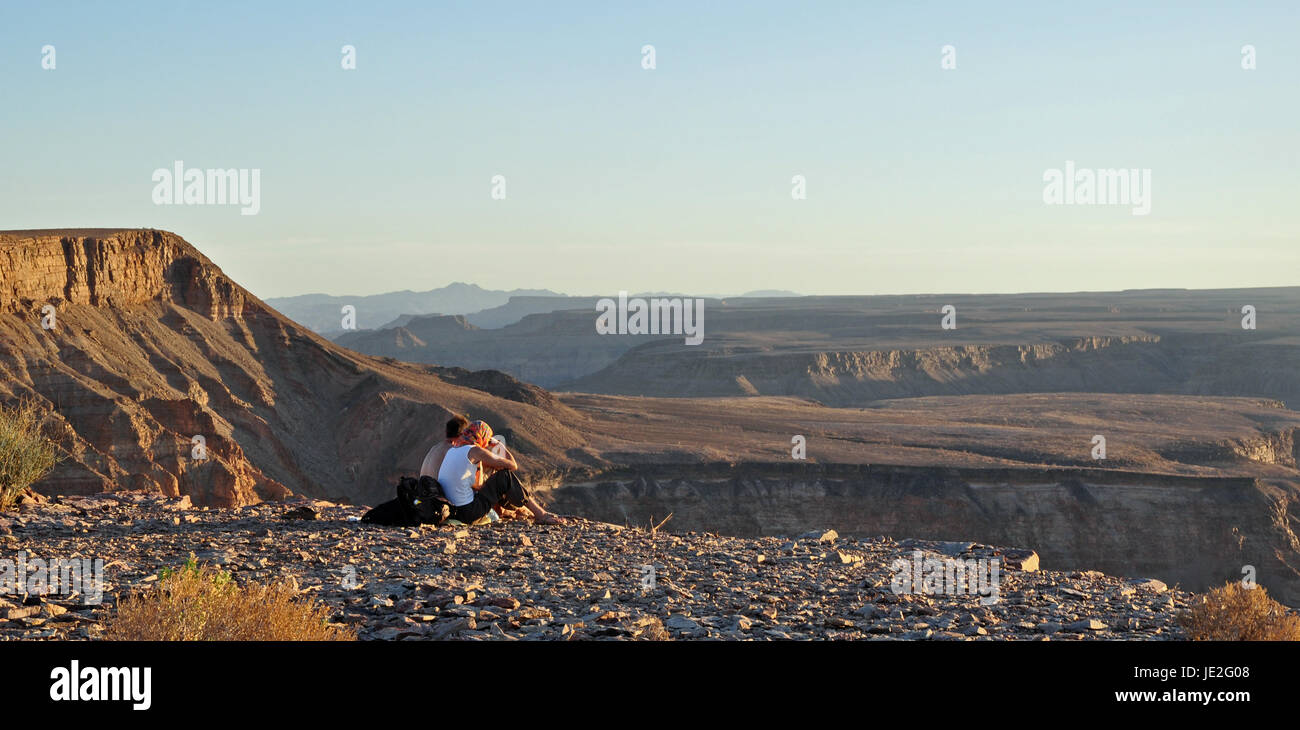 peeking looking at Stock Photo - Alamy