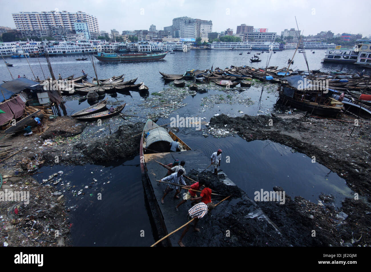 Buriganga river hi-res stock photography and images - Alamy