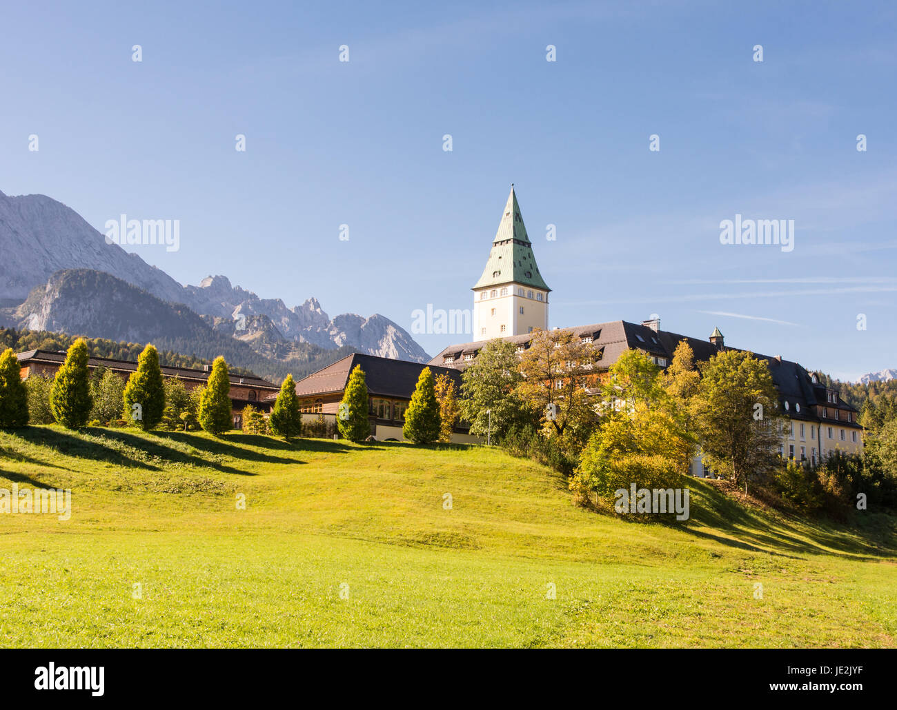 Schloss Elmau: The German Castle Of High Culture And Delight – TUZZF