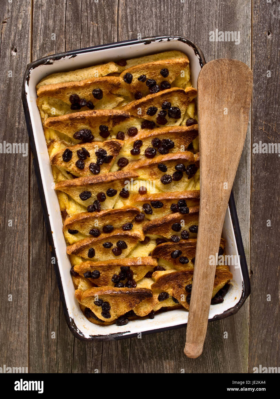 Sultana bread pudding with custard hi-res stock photography and images ...