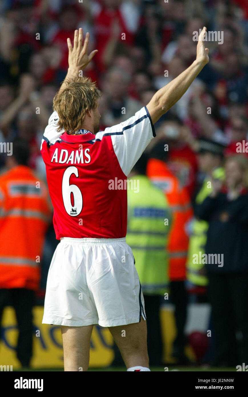 TONY ADAMS ARSENAL FC ARSENAL FC HIGHBURY LONDON 12 May 2002 Stock ...
