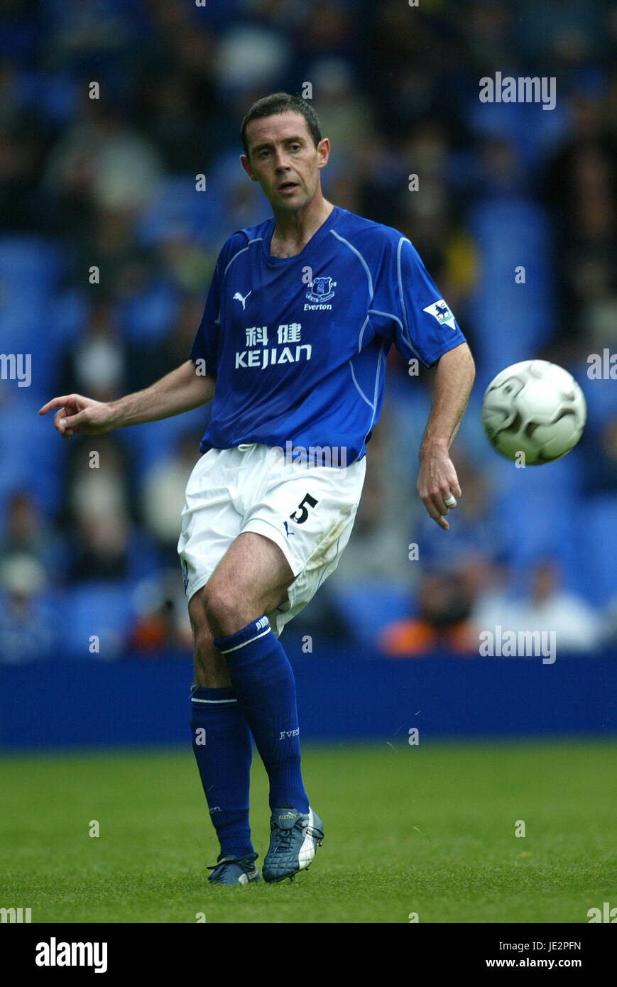 DAVID WEIR EVERTON FC GOODISON PARK LIVERPOOL 10 August 2002 Stock ...