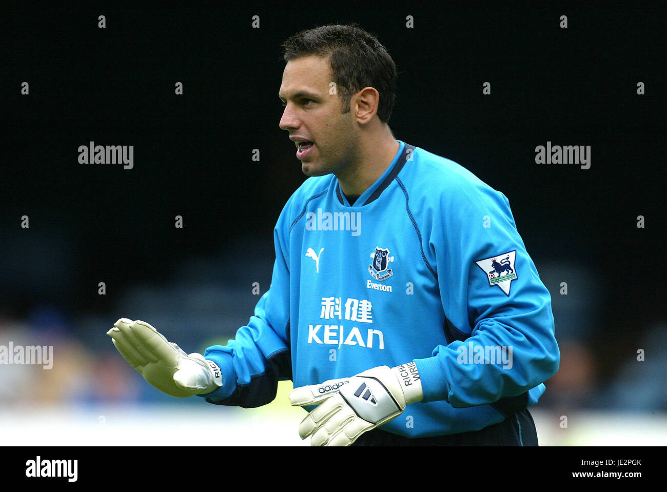 RICHARD WRIGHT EVERTON FC GOODISON PARK LIVERPOOL 10 August 2002 Stock ...