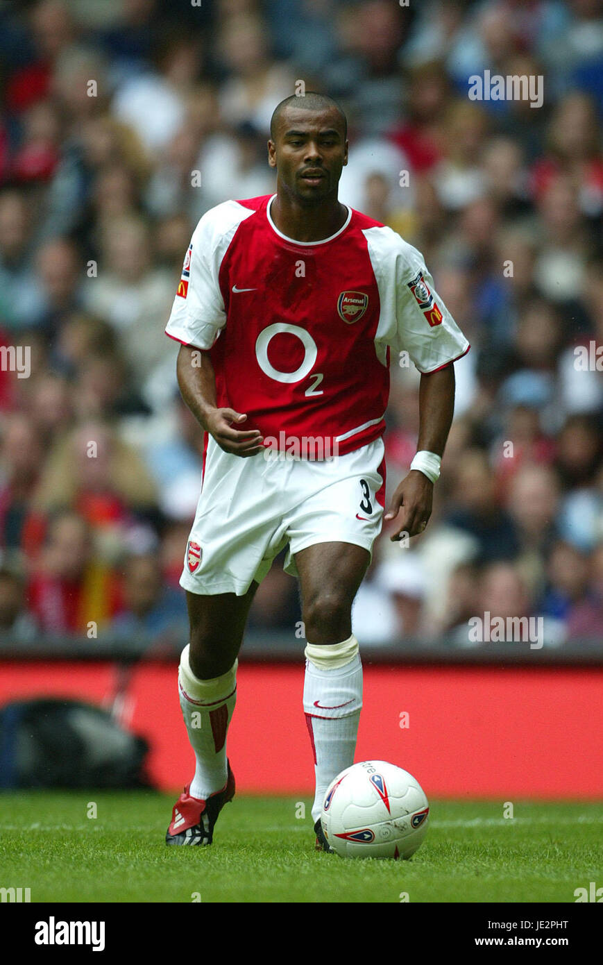ASHLEY COLE ARSENAL FC MILLENNIUM STADIUM CARDIFF WALES 11 August 2002 ...
