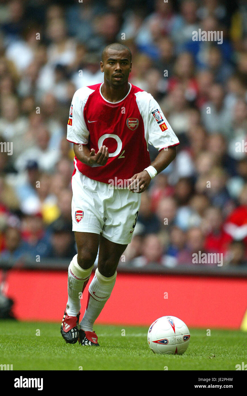 Arsenal ashley cole hi-res stock photography and images - Alamy