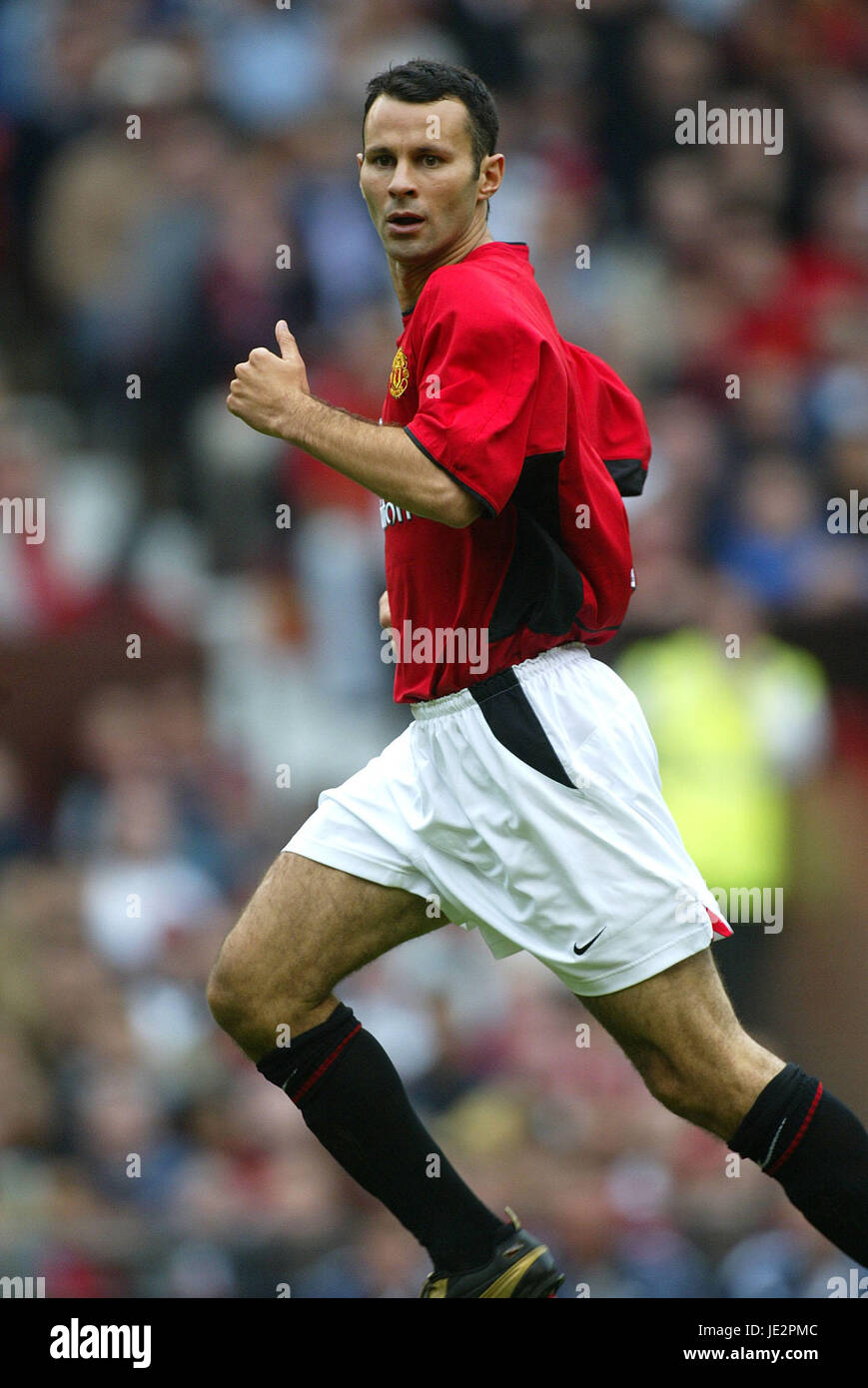 RYAN GIGGS MANCHESTER UNITED FC OLD TRAFFORD MANCHESTER ENGLAND 10 ...