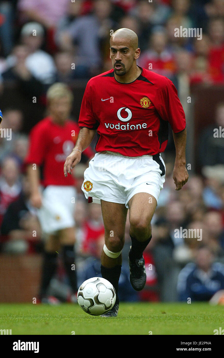 JUAN VERON MANCHESTER UNITED FC OLD TRAFFORD MANCHESTER ENGLAND 10 ...
