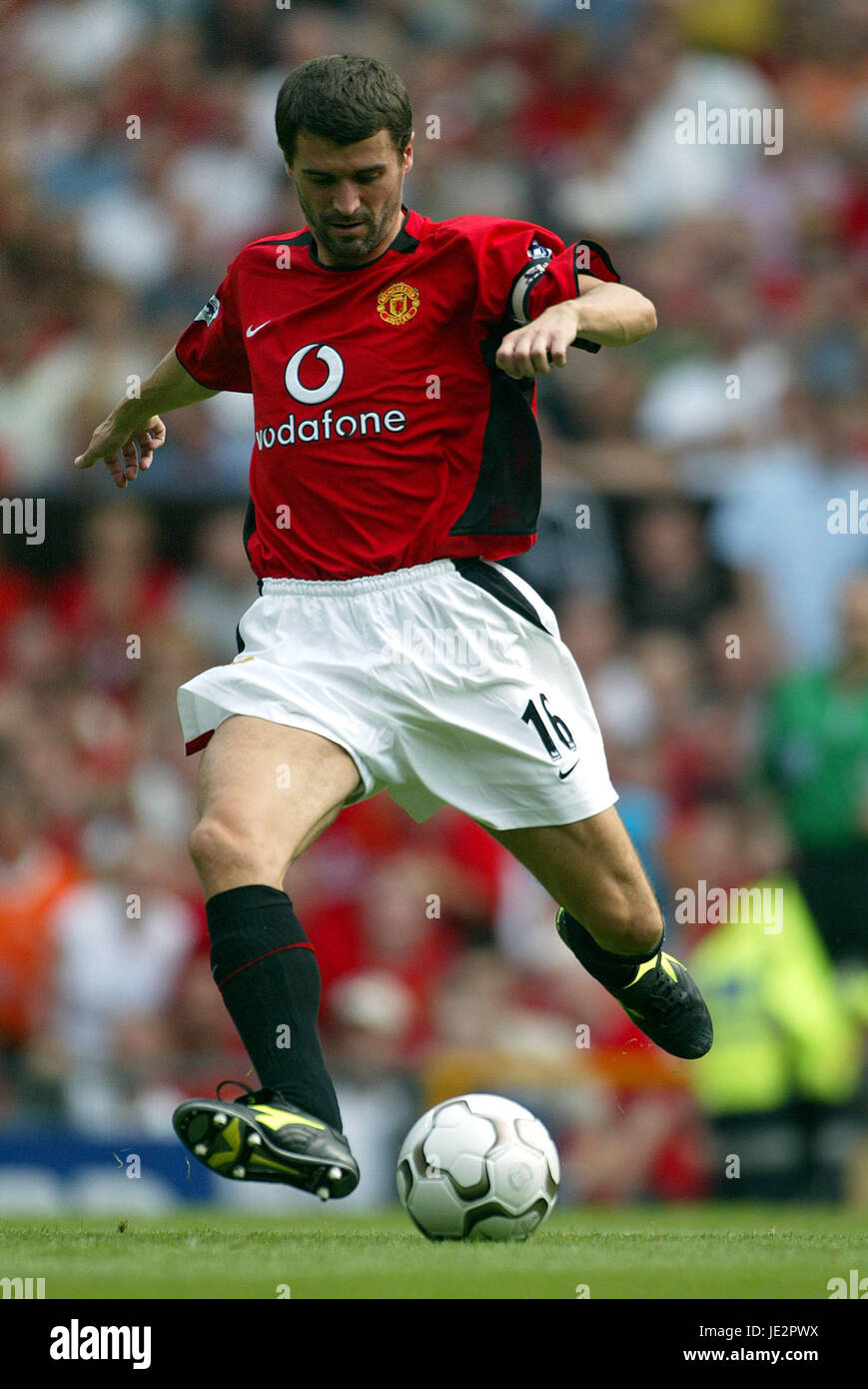Roy keane manchester united fc hi-res stock photography and images - Alamy