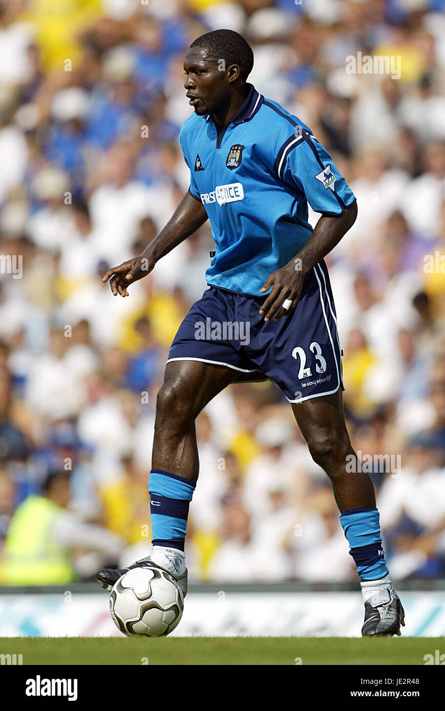 MARC VIVIEN FOE MANCHESTER CITY FC ELLAND ROAD LEEDS 17 August 2002 ...