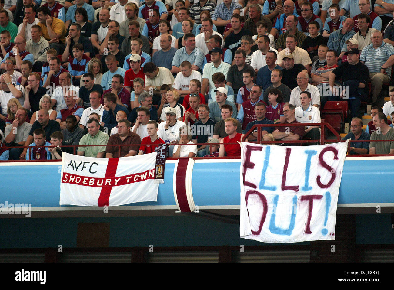 Villa fans hi-res stock photography and images - Alamy