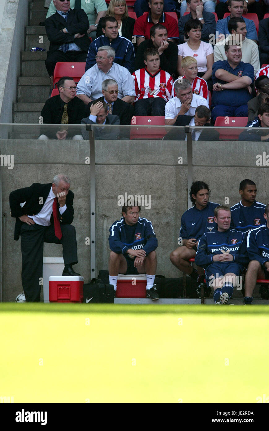 Peter reid sunderland manager hi-res stock photography and images - Alamy
