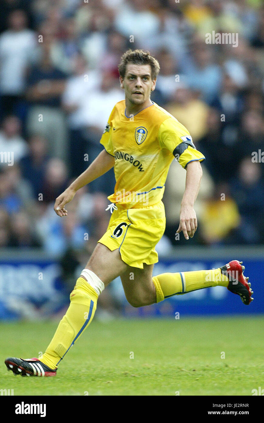 JONATHAN WOODGATE LEEDS UNITED FC THE HAWTHORNS WEST BROMICH 24 August ...