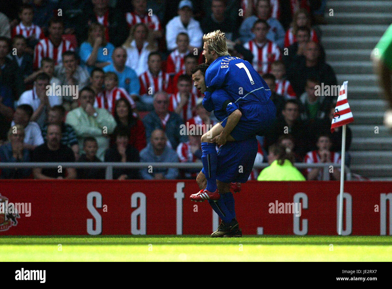 RYAN GIGGS & DAVID BECKHAM SUNDERLAND V MANCHESTER UTD STADIUM OF LIGHT ...