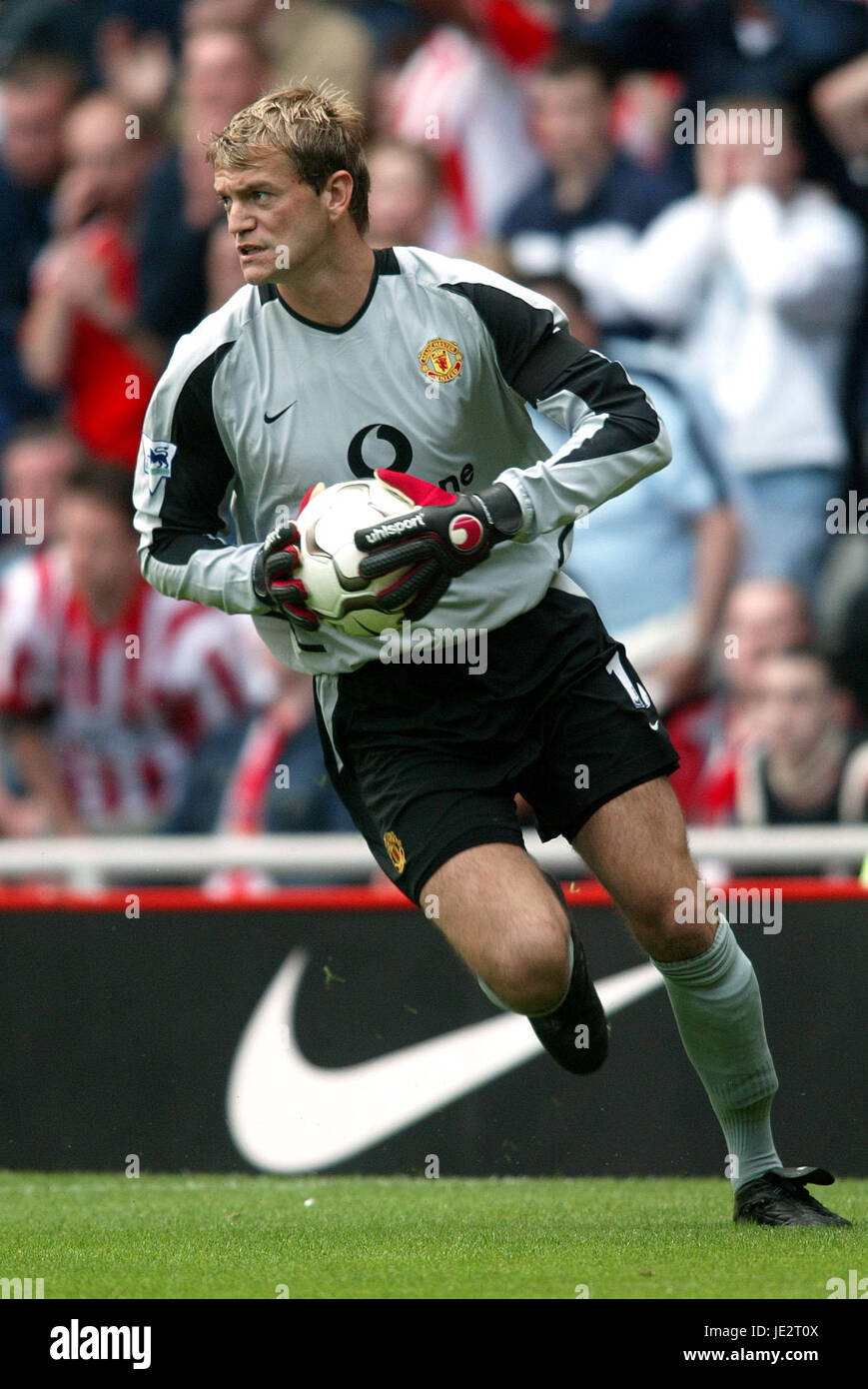 ROY CARROLL MANCHESTER UNITED FC STADIUM OF LIGHT SUNDERLAND ENGLAND 31 ...