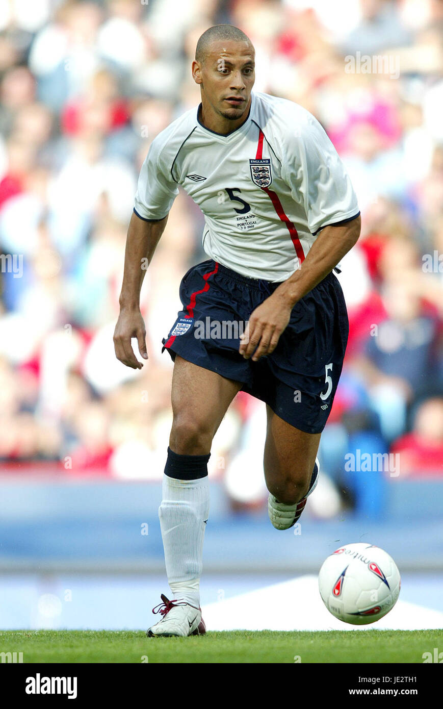 RIO FERDINAND ENGLAND & MANCHESTER UNITED FC VILLA PARK BIRMINGHAM ...