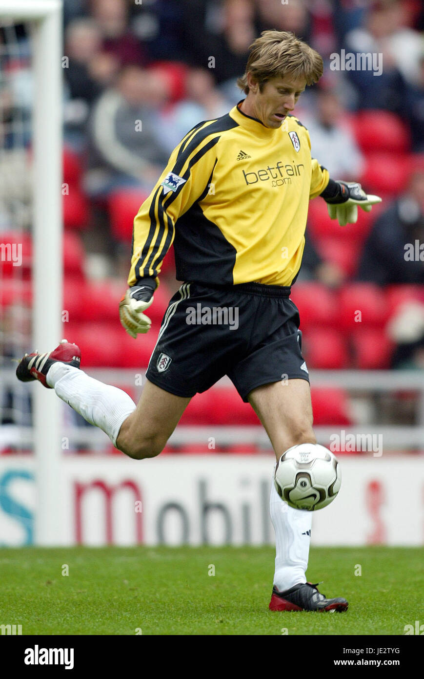 EDWIN VAN DER SAR FULHAM FC STADIUM OF LIGHT SUNDERLAND ENGLAND 14 ...