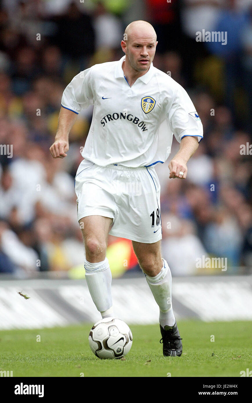 Football danny mills hi-res stock photography and images - Alamy