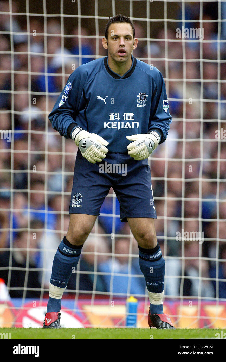 RICHARD WRIGHT EVERTON FC VILLA PARK BIRMINGHAM 22 September 2002 Stock ...
