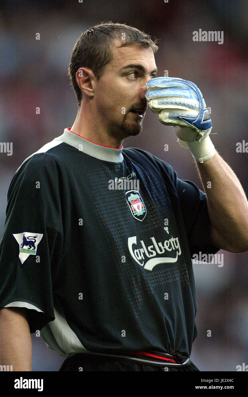 JERZY DUDEK LIVERPOOL FC ANFIELD LIVERPOOL ENGLAND 06 October 2002 ...