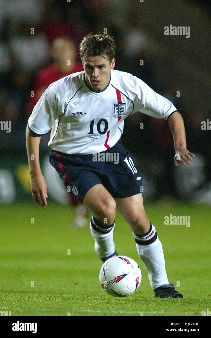 MICHAEL OWEN ENGLAND & LIVERPOOL FC 16 October 2002 Stock Photo - Alamy