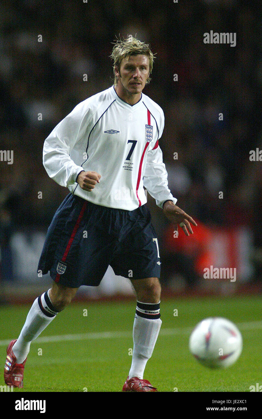 DAVID BECKHAM ENGLAND & MANCHESTER UNITED FC 16 October 2002 Stock ...