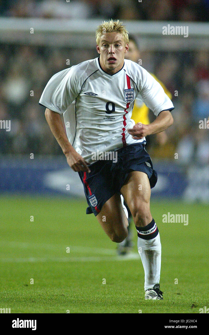 ALAN SMITH ENGLAND & LEEDS UNITED FC 16 October 2002 Stock Photo - Alamy