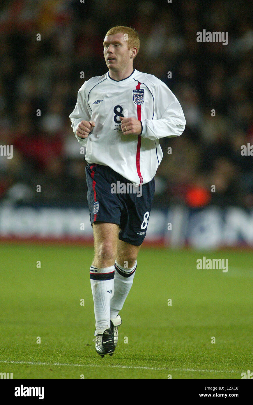 PAUL SCHOLES ENGLAND & MANCHESTER UNITED FC 16 October 2002 Stock Photo ...