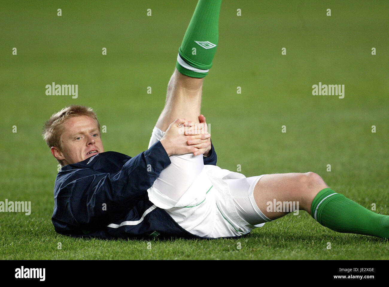 Damien duff 2002 hi-res stock photography and images - Alamy