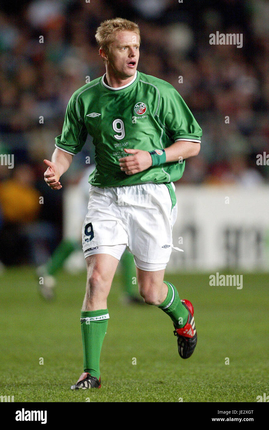 Damien duff 2002 hi-res stock photography and images - Alamy