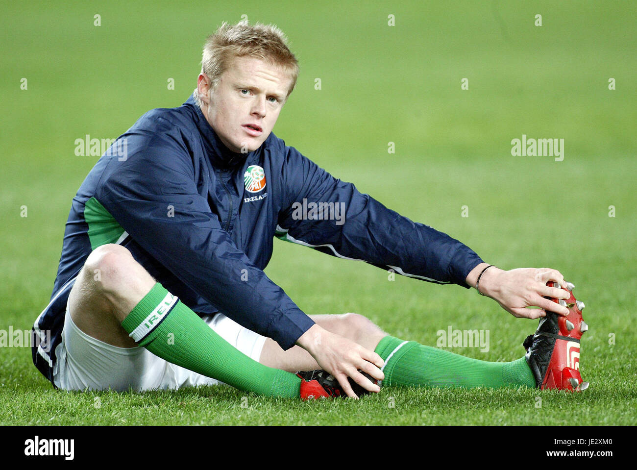 Damien duff 2002 hi-res stock photography and images - Alamy