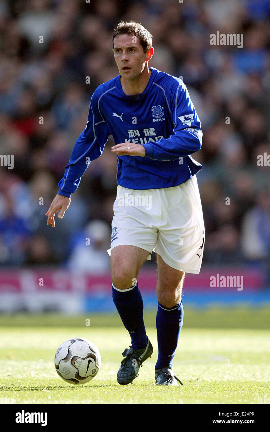 DAVID WEIR EVERTON FC GOODISON PARK LIVERPOOL ENGLAND 19 October 2002 ...