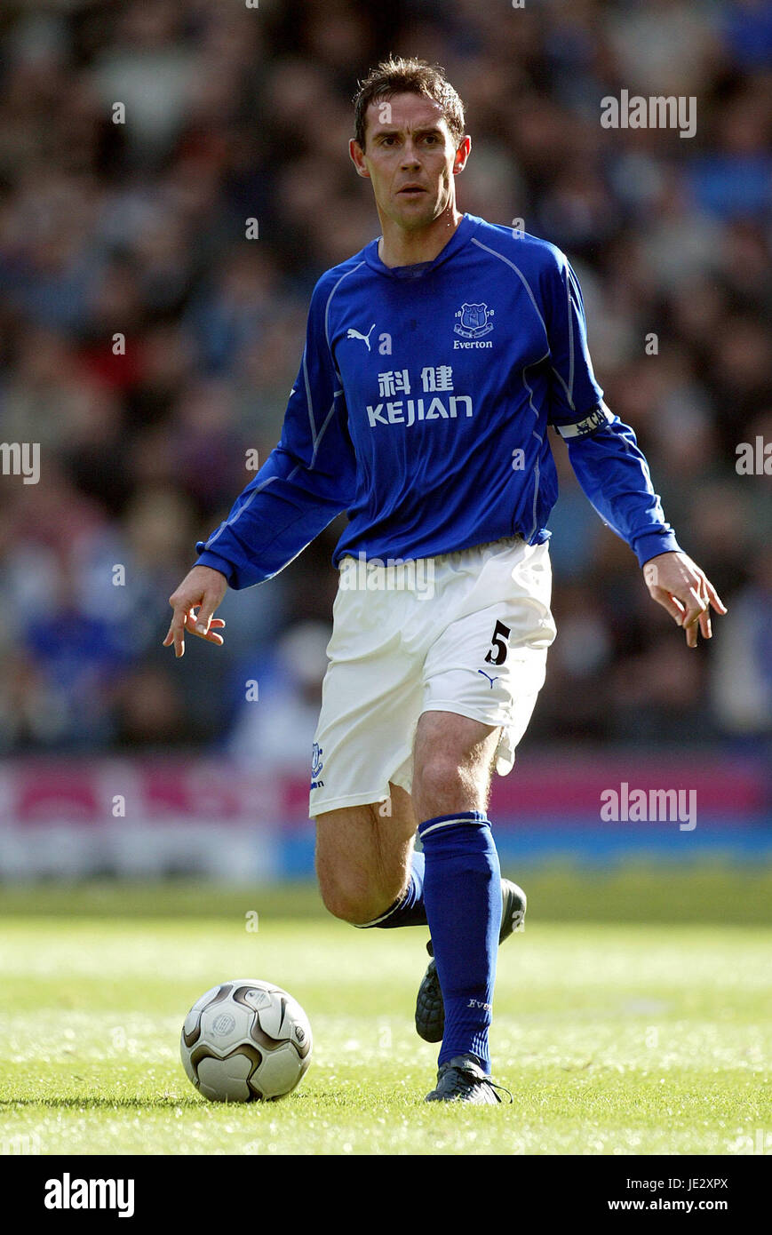 DAVID WEIR EVERTON FC GOODISON PARK LIVERPOOL ENGLAND 19 October 2002 ...
