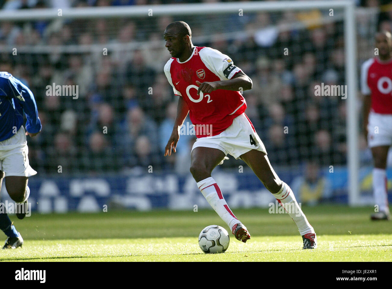 PATRICK VIEIRA ARSENAL FC GOODISON PARK LIVERPOOL ENGLAND 19 October ...