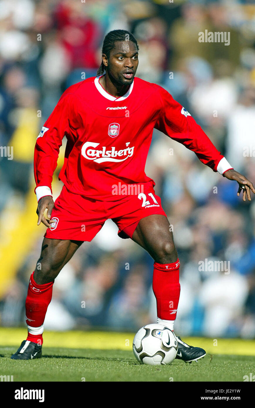 SALIF DIAO LIVERPOOL FC ELLAND ROAD LEEDS 19 October 2002 Stock Photo ...