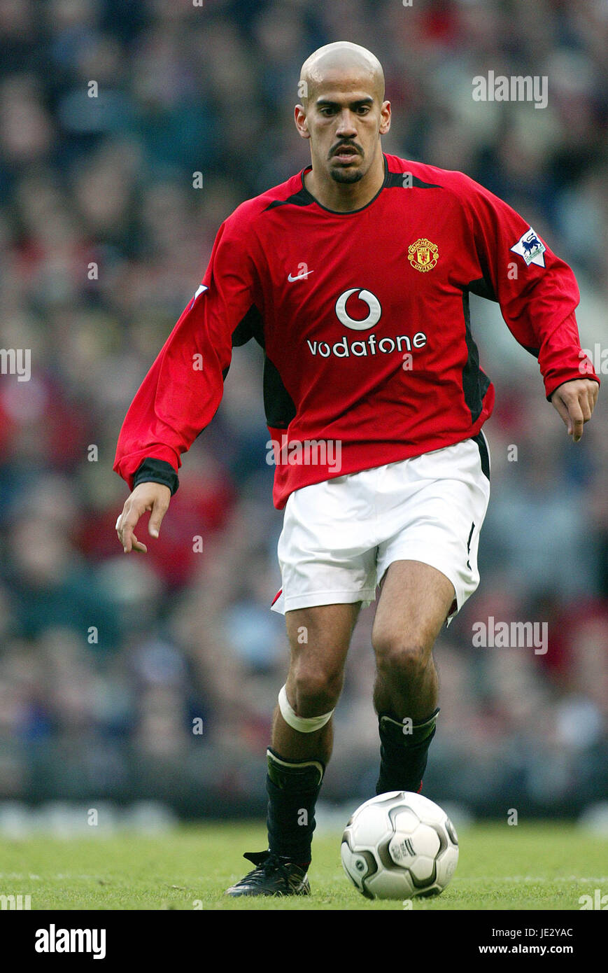 JUAN VERON MANCHESTER UNITED FC OLD TRAFFORD MANCESTER 26 October 2002 ...