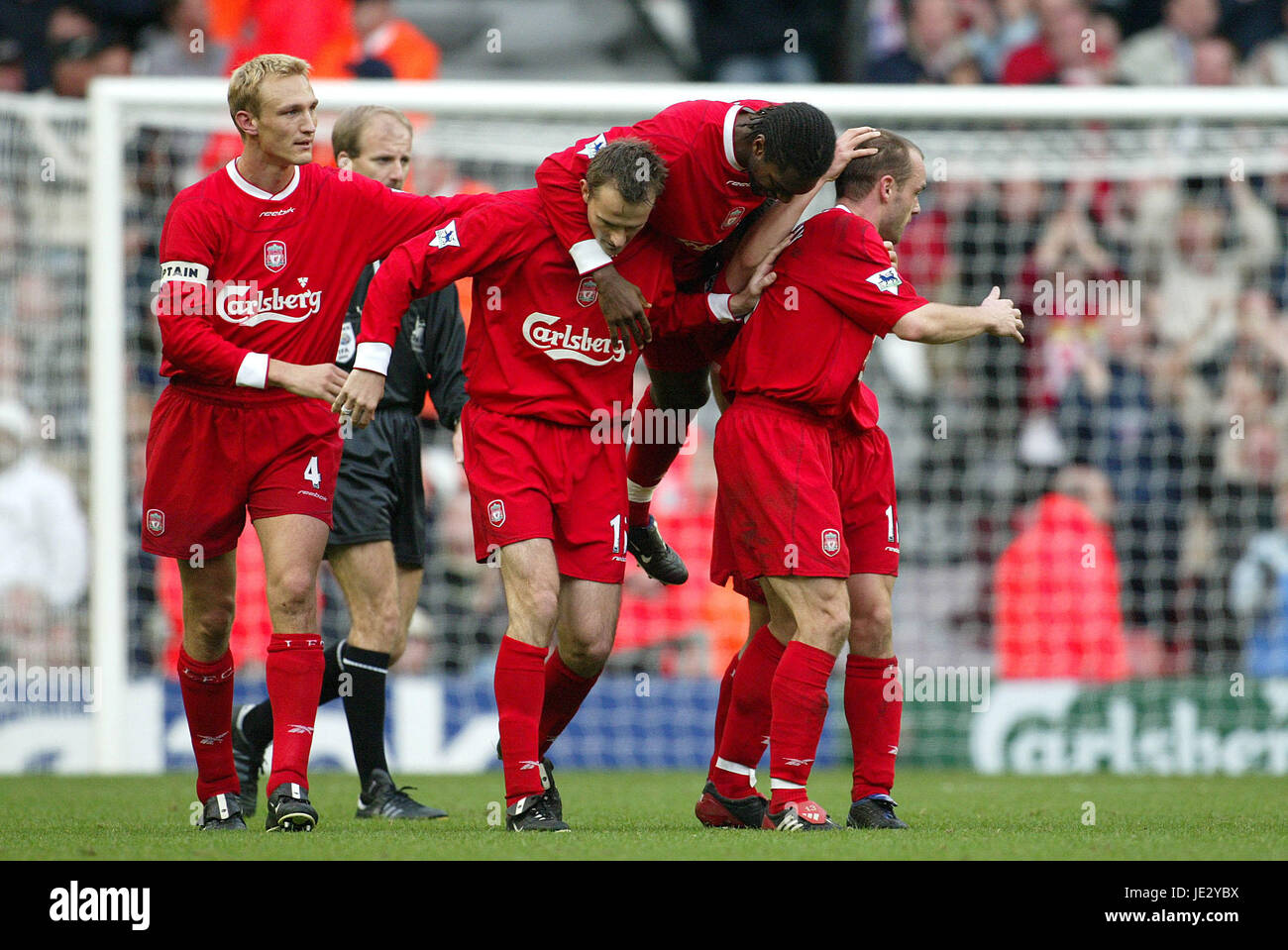 Liverpool celebrate anfield hi-res stock photography and images - Alamy