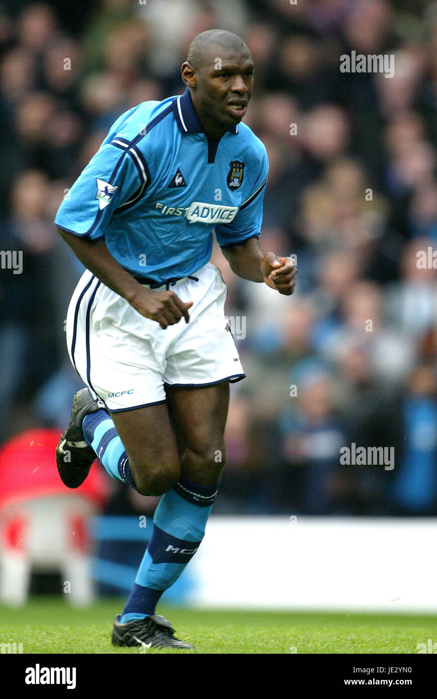 SHAUN GOATER MANCHESTER CITY FC MAINE ROAD MANCHESTER ENGLAND 09 ...