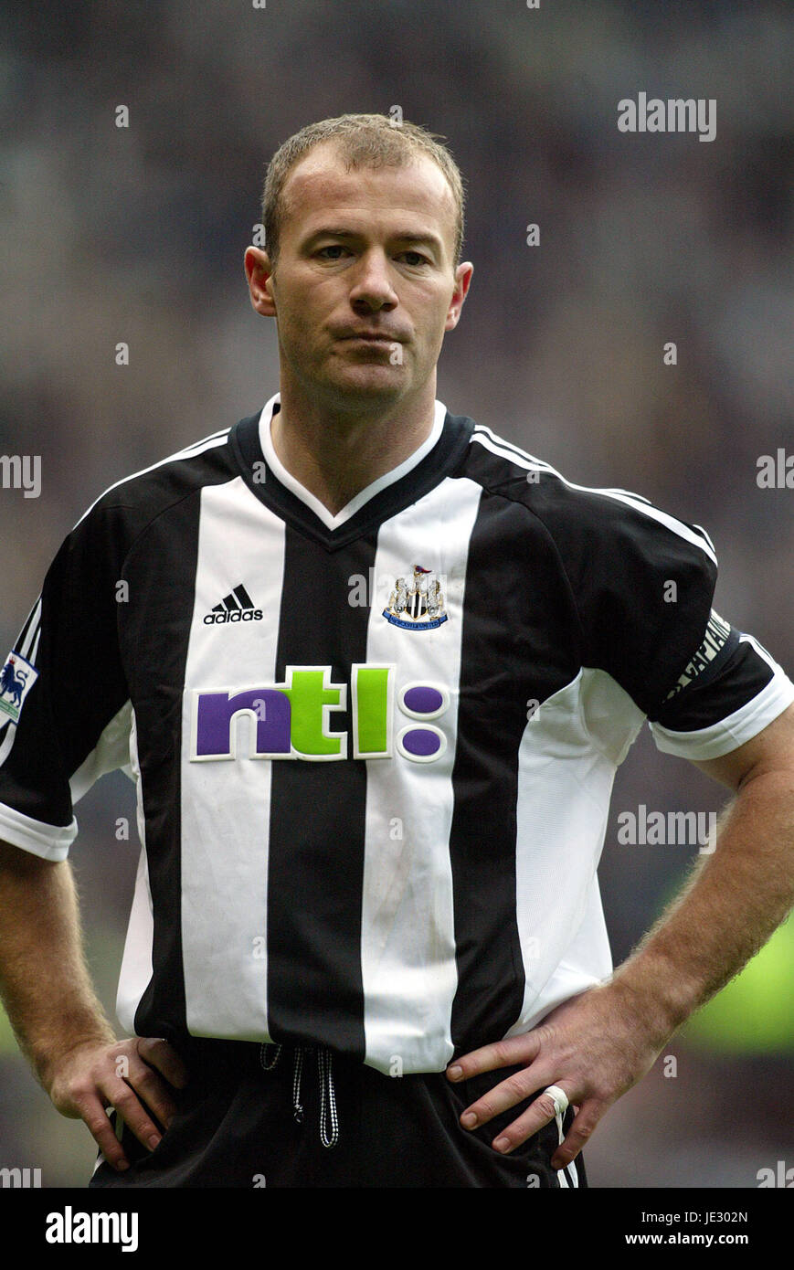 ALAN SHEARER NEWCASTLE UNITED FC OLD TRAFFORD MANCHESTER ENGLAND 23 ...