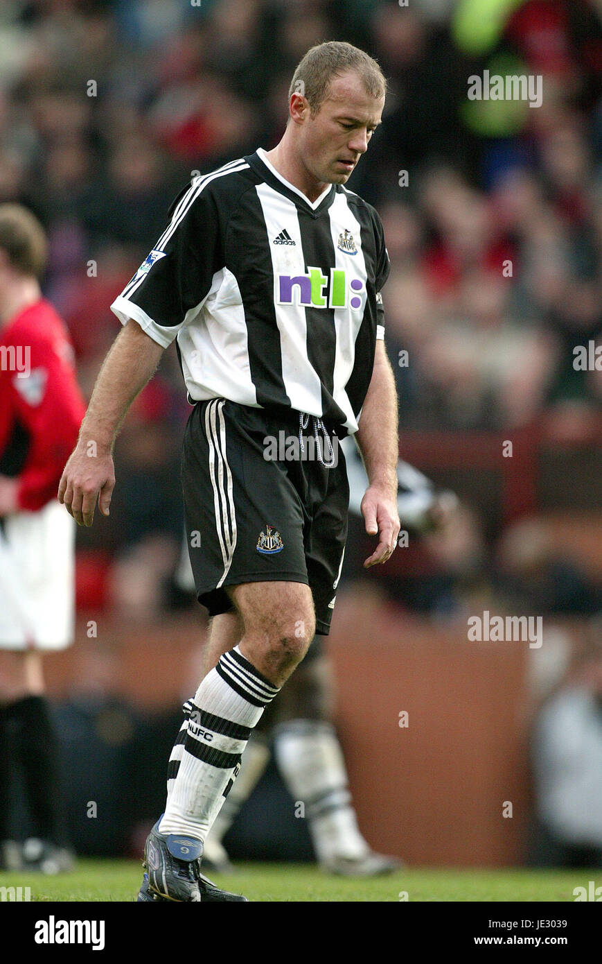 ALAN SHEARER NEWCASTLE UNITED FC OLD TRAFFORD MANCHESTER ENGLAND 23 ...