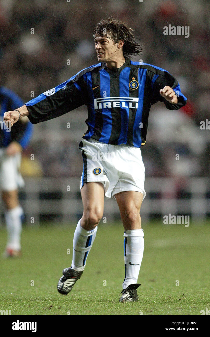MATIAS ALMEYDA INTER MILAN ST JAMES PARK NEWCASTLE 27 November 2002 ...