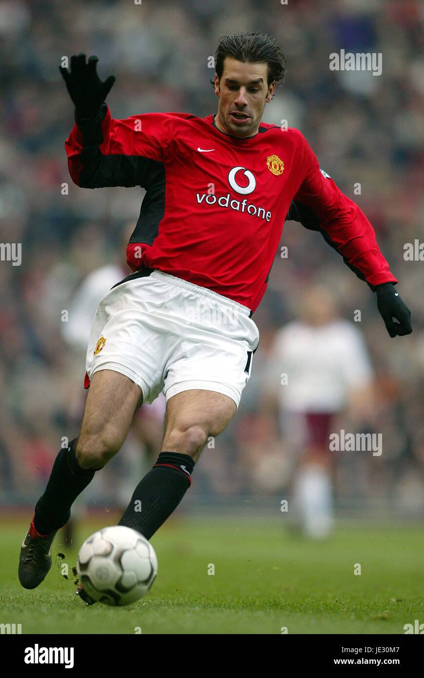 Ruud van nistelrooy 2002 hi-res stock photography and images - Alamy