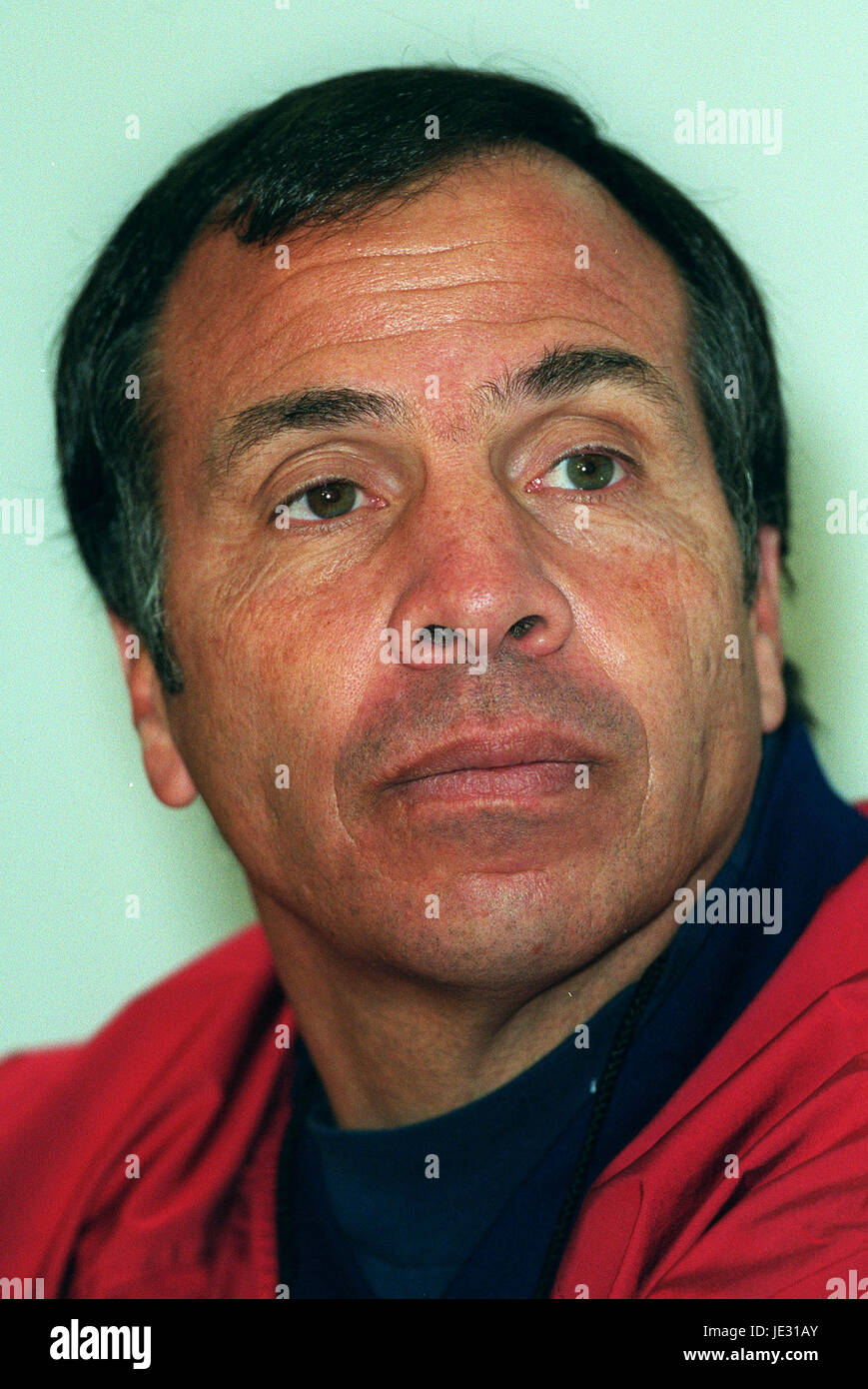Usa coach bruce arena hi-res stock photography and images - Alamy