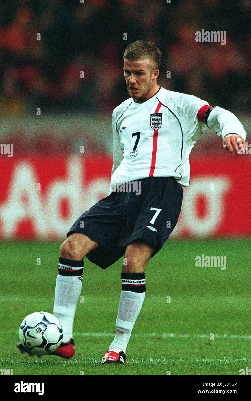 DAVID BECKHAM ENGLAND & MANCHESTER UNITED FC AMSTERDAM ARENA AMSTERDAM ...