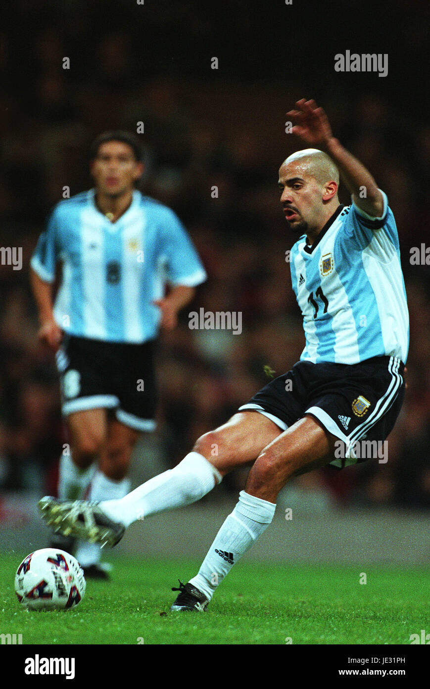 JUAN VERON ARGENTINA & MANCHESTER UNITED MILLENNIUM STADIUM CARDIFF ...