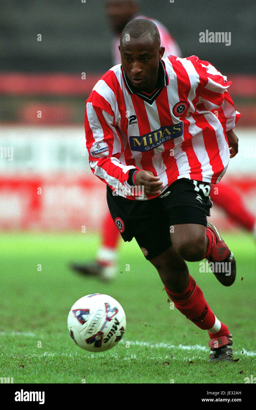 PETER NDLOVU SHEFFIELD UNITED FC BRAMHALL LANE SHEFFIELD ENGLAND 23 ...